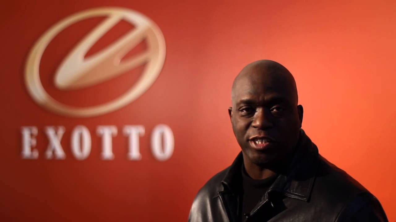 Farley Flex at Exotto Collision Center - YouTube