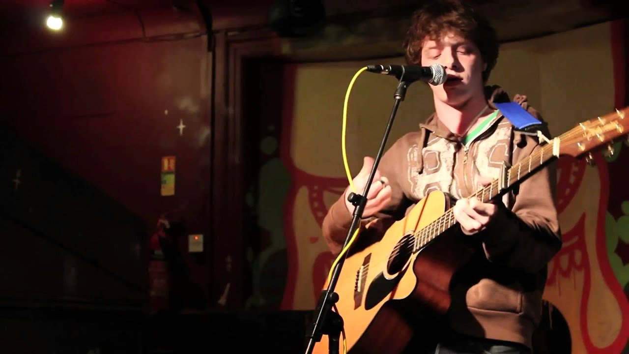 Luke Barron - Calm Down (tester) - YouTube