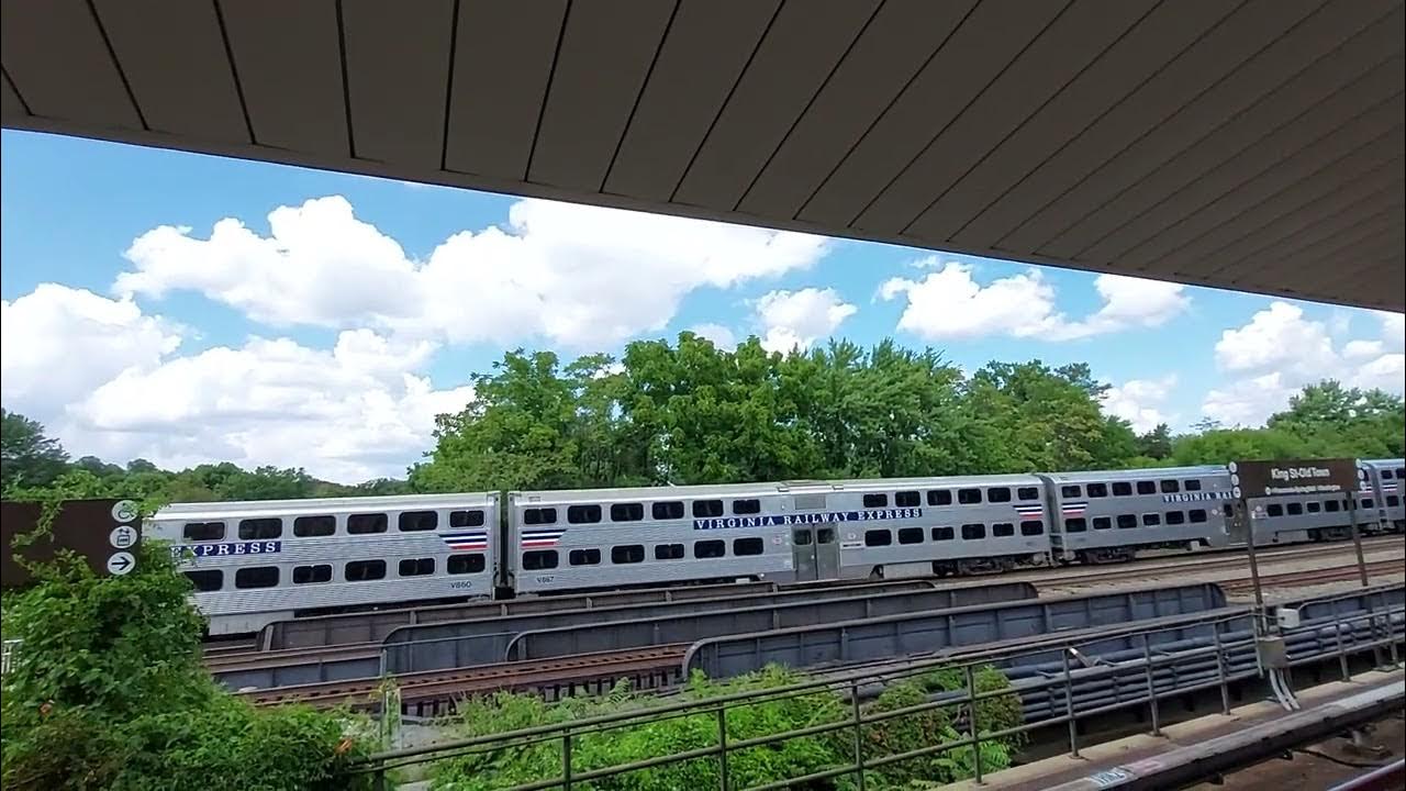 VRE 325 Arriving at Alexandria - YouTube