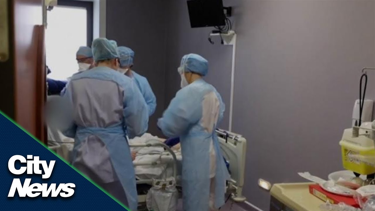 Emergency Rooms are overflowing as hospitals brace for 6th wave - YouTube