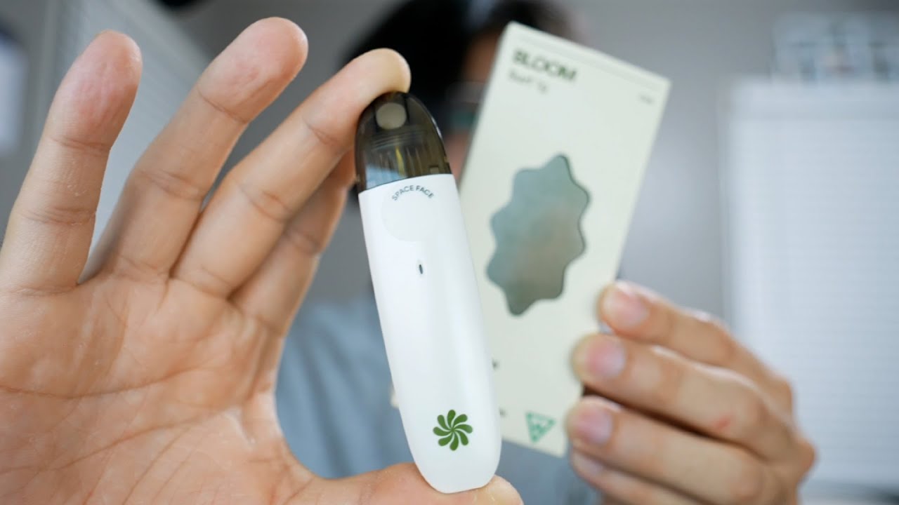 BLOOM 1G Live Resin Disposable Cart Review (Space Face) - YouTube