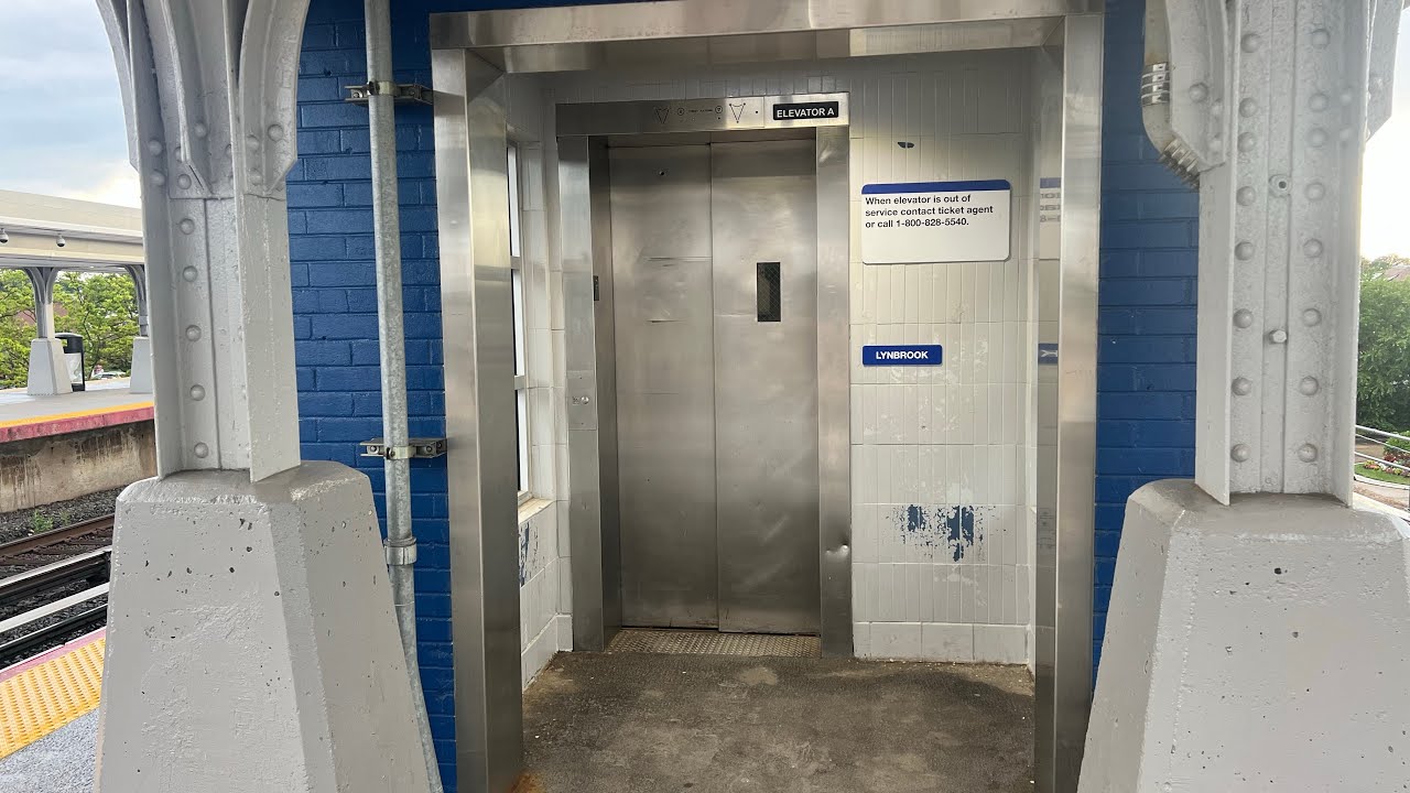 Heights Glass Elevator A. At The Lynbrook MTA LIRR Train Station In ...
