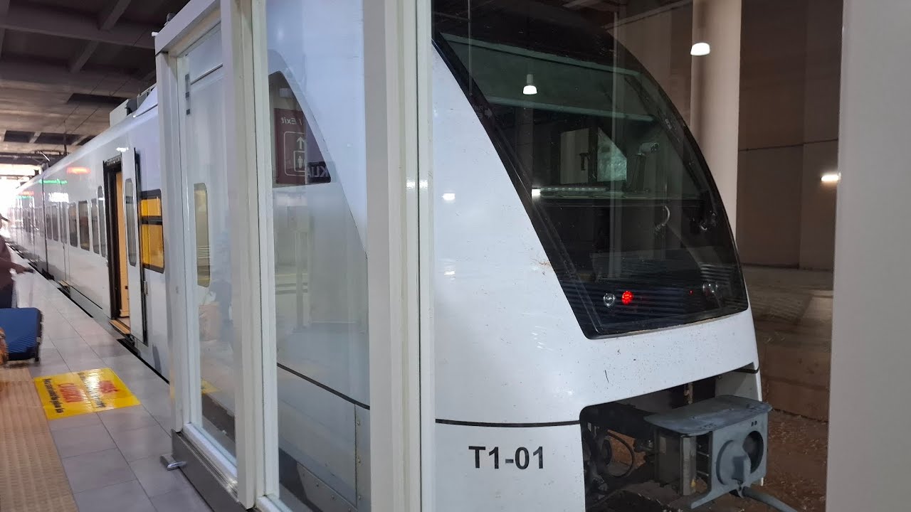 Malaysia KLIA Transit Siemens Desiro (T1-01) Putrajaya & Cyberjaya ...