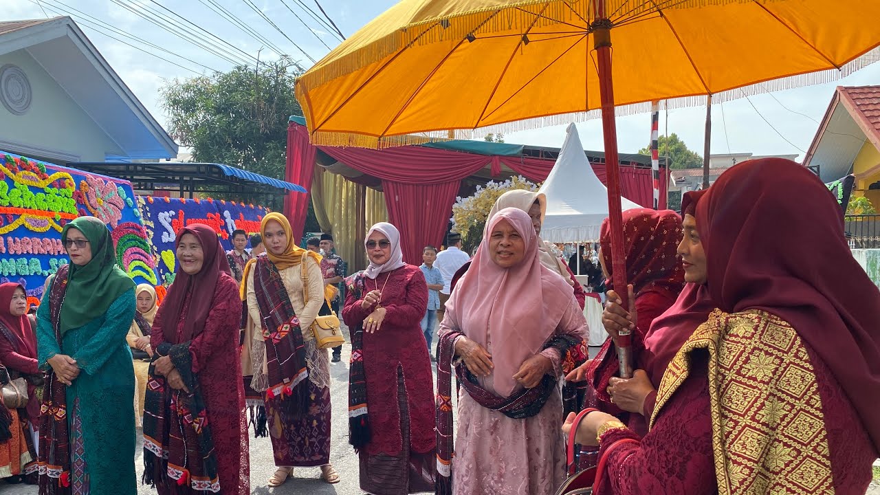 Adat Tapsel horjagodang parsarmaan #adattapsel - YouTube