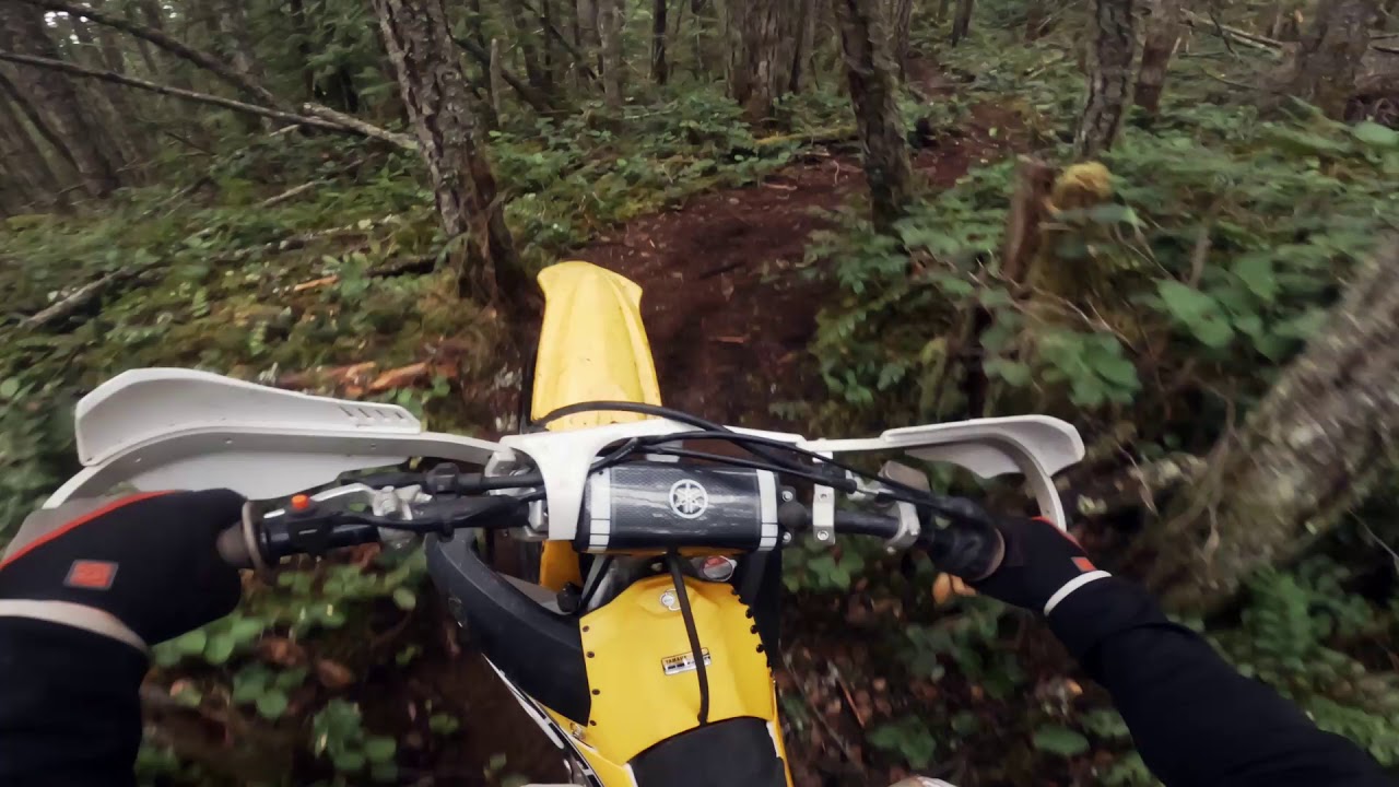 Enduro Riding with the Trail Raiders crew - YouTube