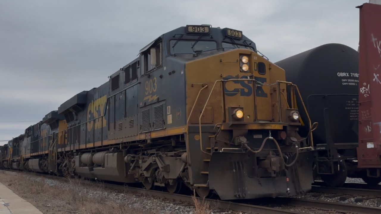 CSX M415 meets M416 with 3 SD40-3s at Rockville! - YouTube