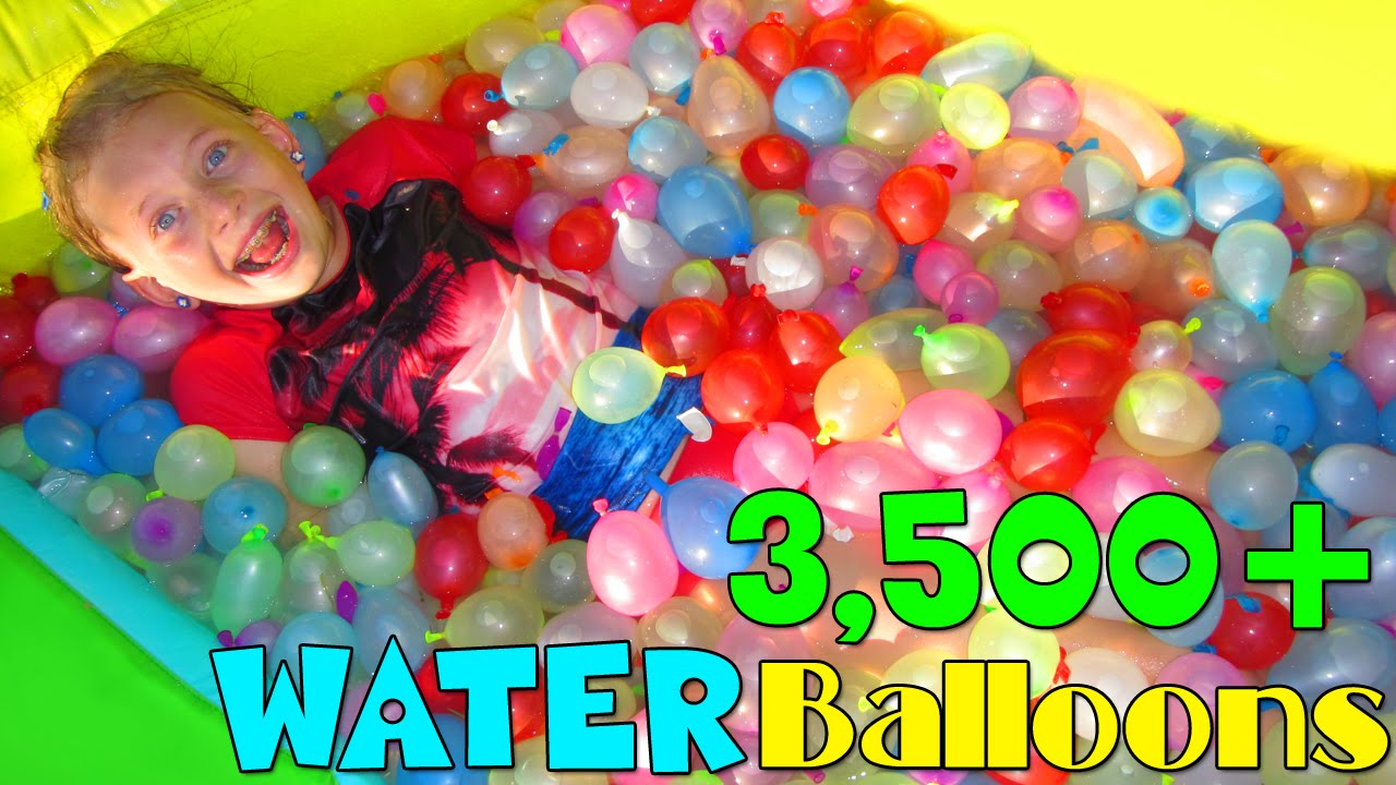 HUGE FAMILY WATER BALLOON FIGHT!! - YouTube