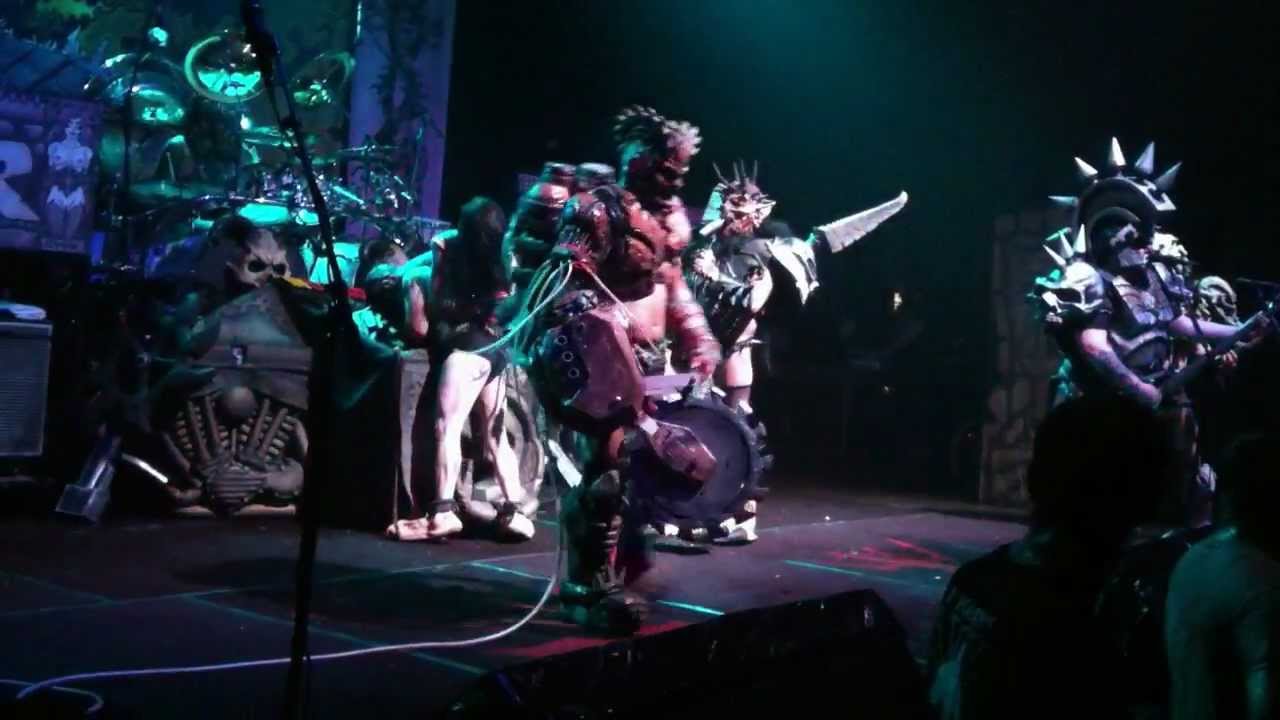 GWAR - Sick of You (Rock n Shock 2012) w/ Danny Trejo & Bill Moseley ...