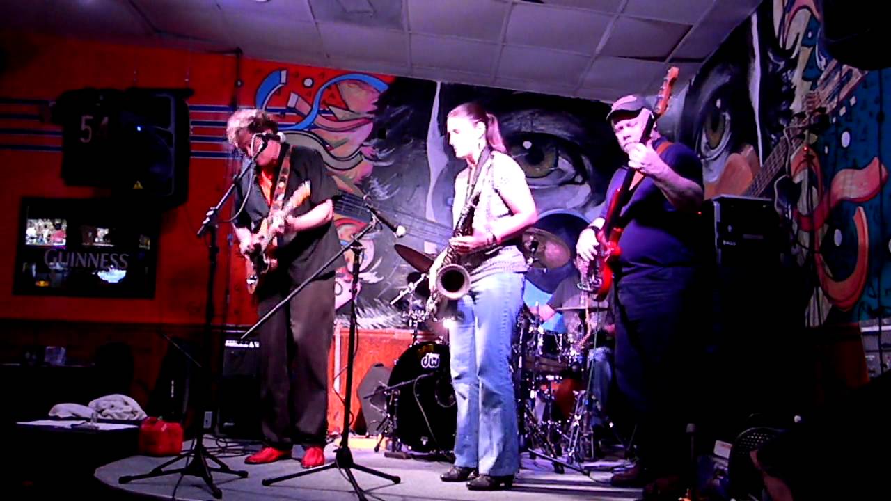 Jennifer Mazziotti Blowing Some Saxophone with The Steve Arvey Band At ...