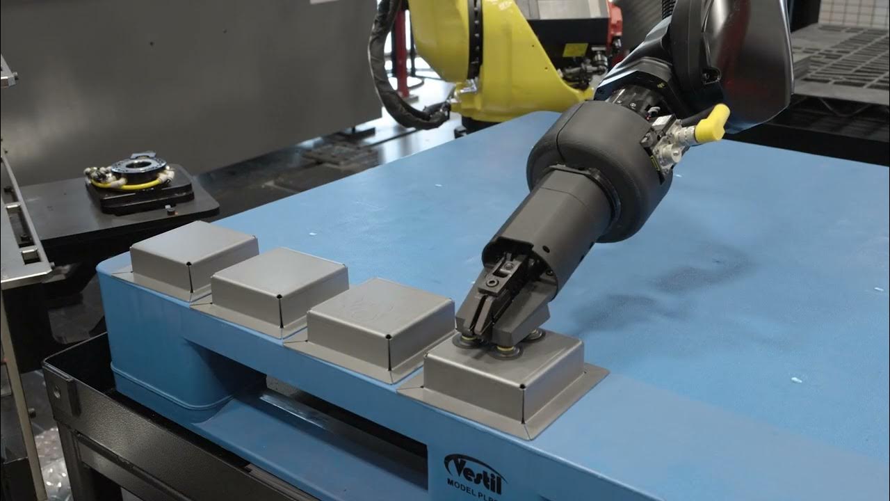 Fastbend Robotic Bending Cell - YouTube