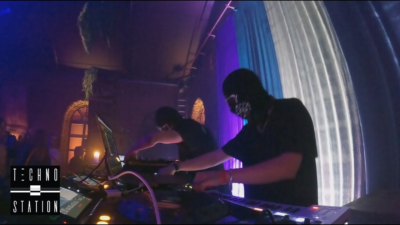 Tuba Twooz Live @ Gazgolder - YouTube