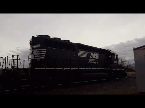 NS 3550 Leads NS Lima Local - YouTube