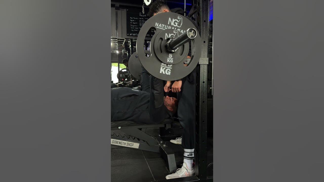 LLF Breaking The Current Bench Record , 110KG x 11 #benchpress #record #chestworkout #strength ...