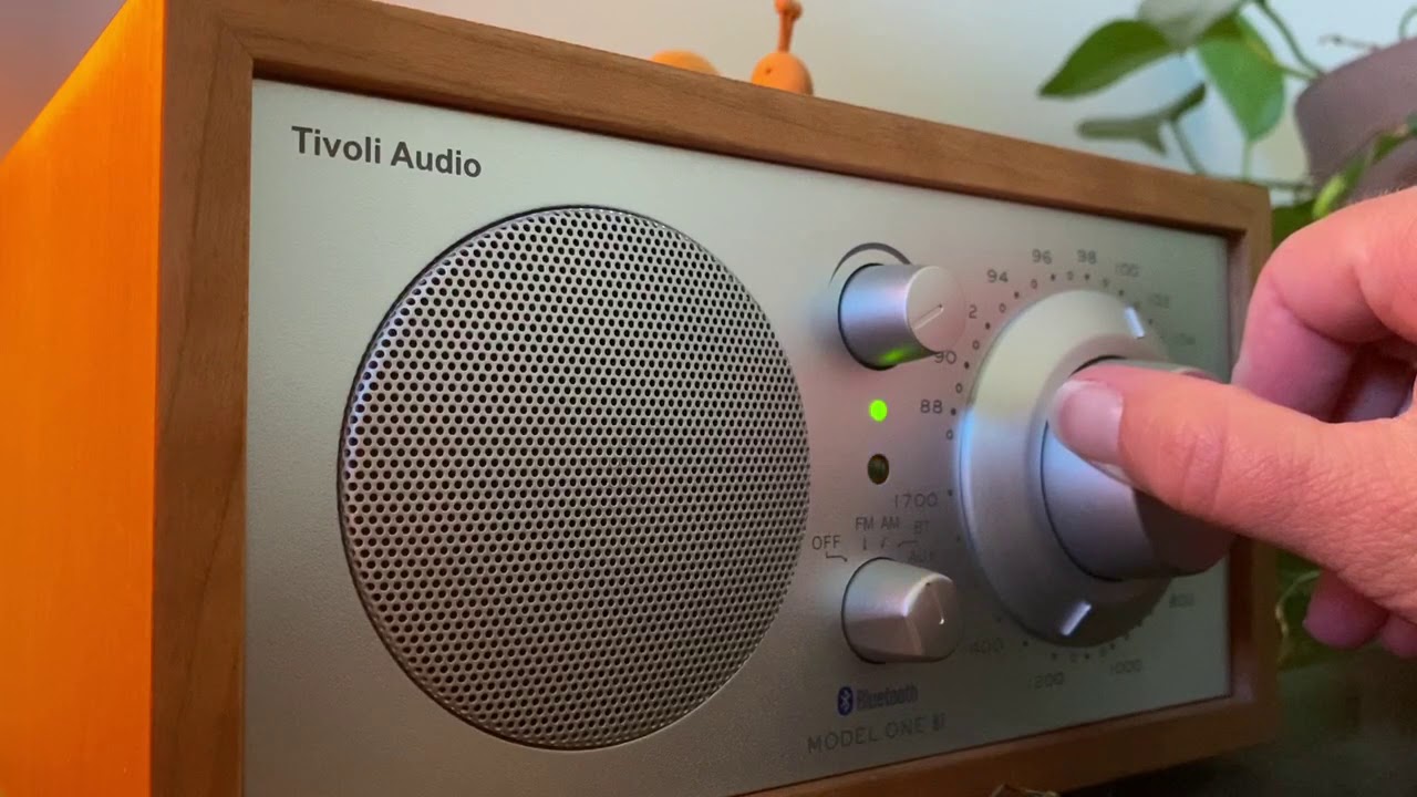 Radio Tuning, FM Analog Radio, May 31, 2020, 0900 - YouTube