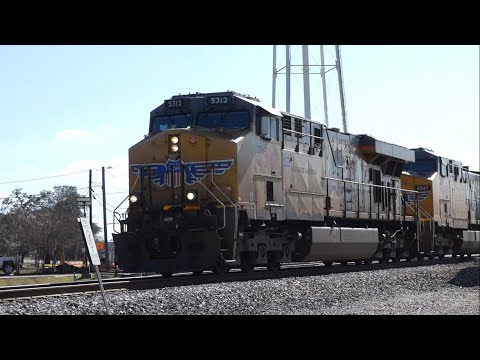 UP 5312 w/ Lovely K5HL & KCSM Grey Ghost Leads a NB Mixed Freight Train Thru Buda, TX on 2/5/23 ...
