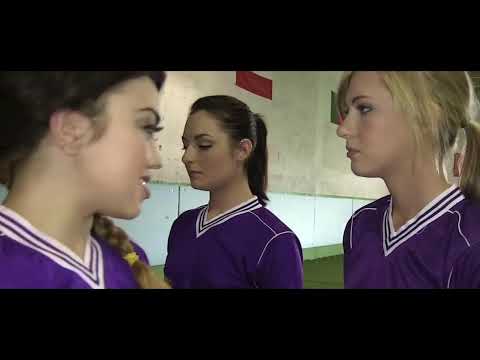 La recopilación más dulce de chicas besándose