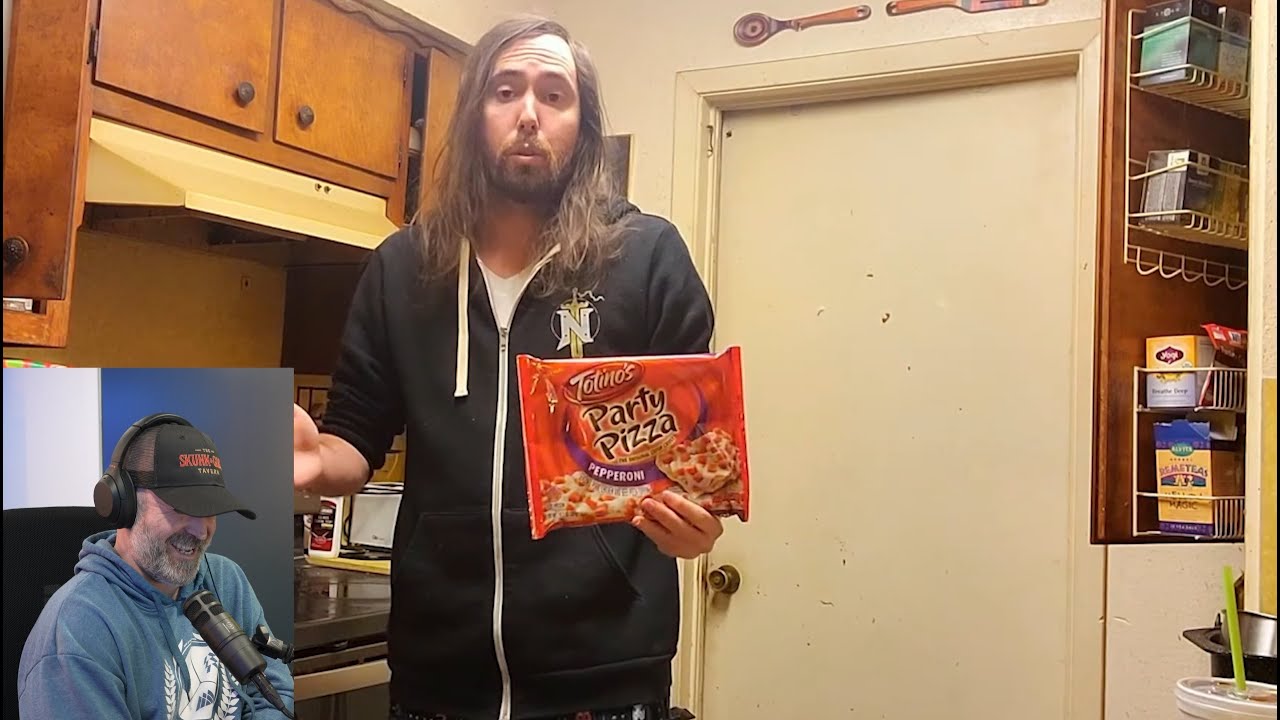 BEERGR REACTS to Asmongold's $2 Pizza Video 🍕 - YouTube