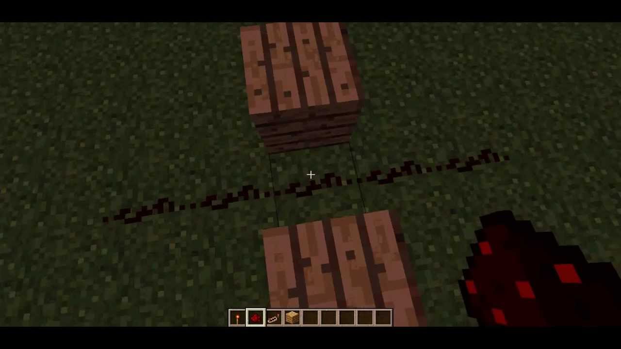 How to make a Repeating Redstone Mechanism - YouTube