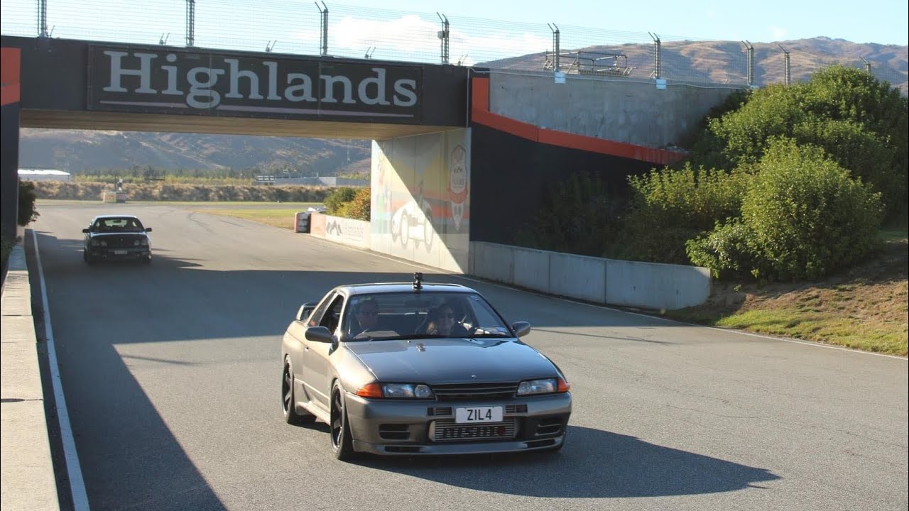 Taking my R32 Nissan Skyline GT-R on the track! Highland Cromwell ...