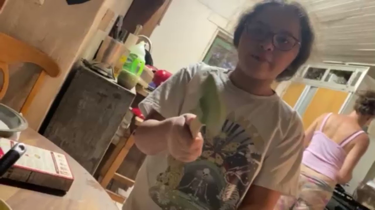 Making a Mothman cake with my sister - YouTube