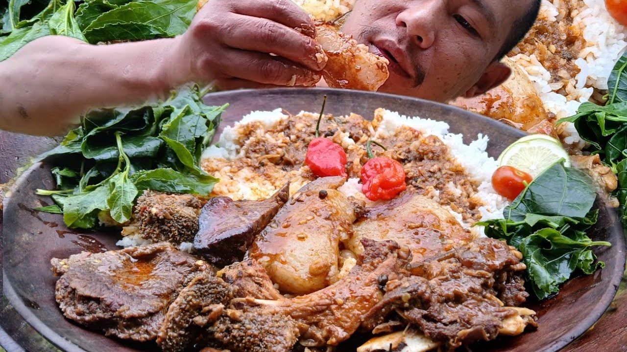 Eat Pork and beef innards Cook with Axone after planted king chilli in ...