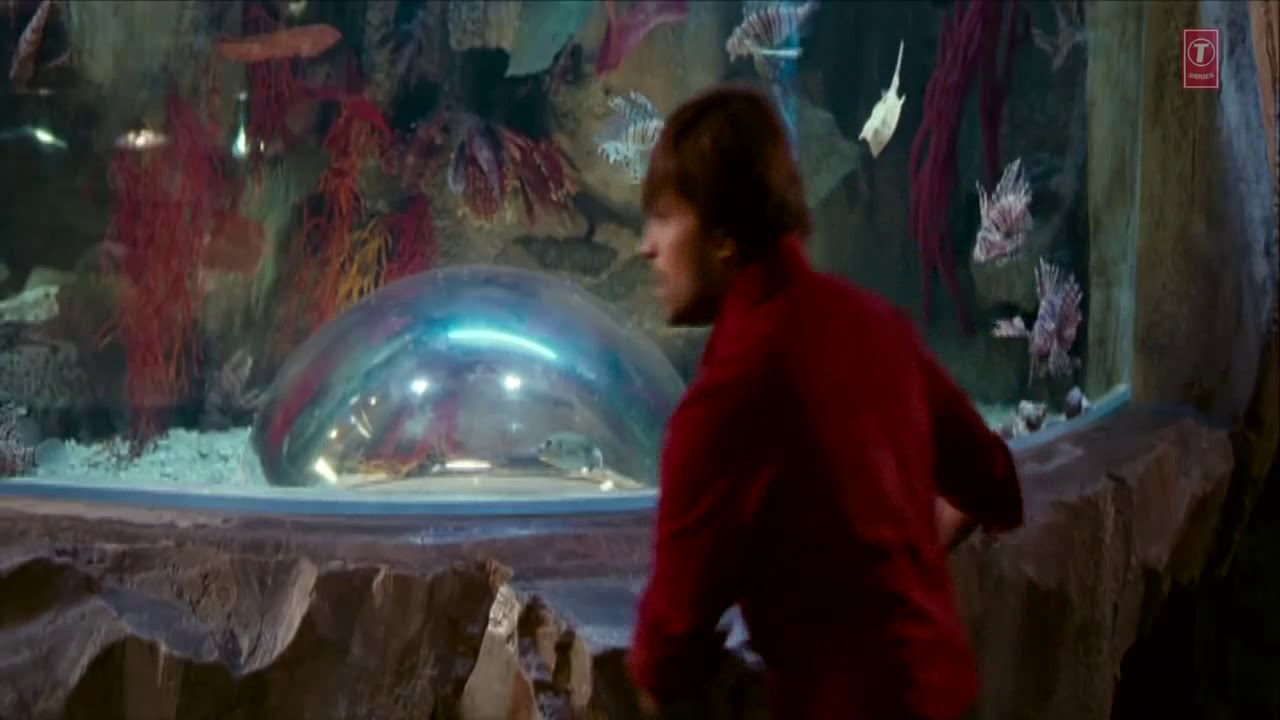 Kajra kajra kajra re new bollywood song - YouTube