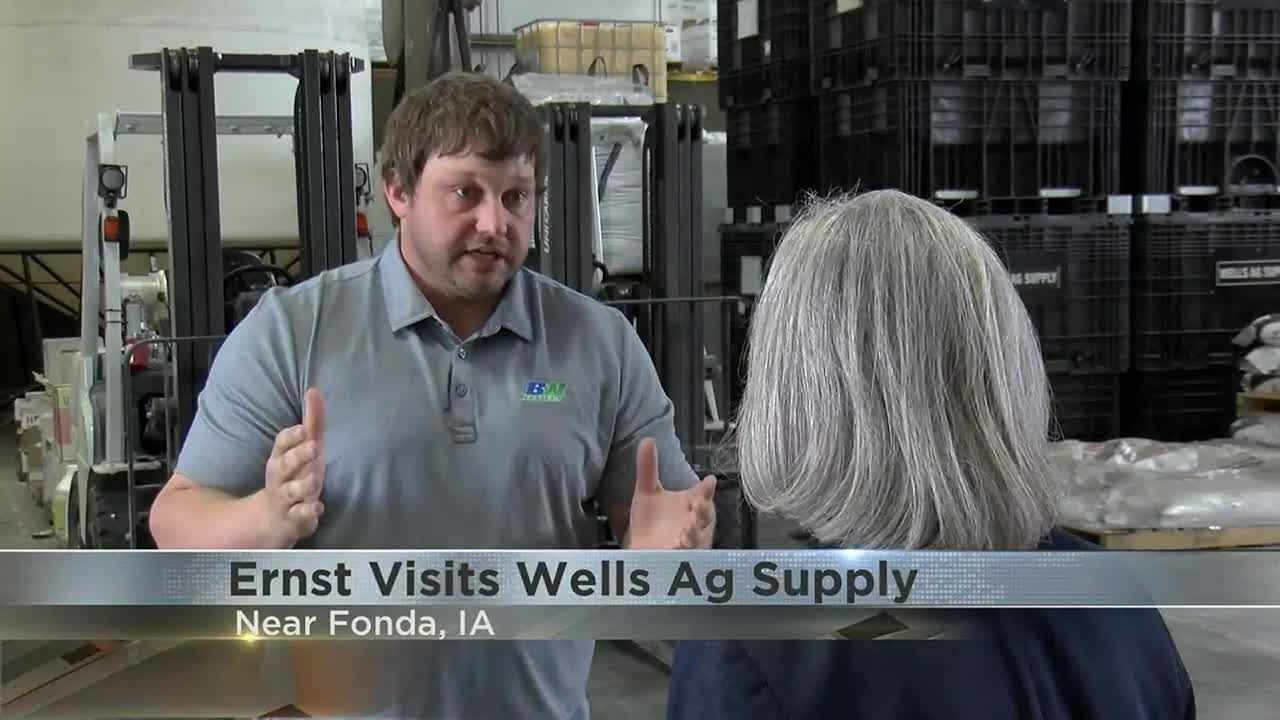 Iowa Senator Joni Ernst visits Wells Ag Supply on her annual tour - YouTube