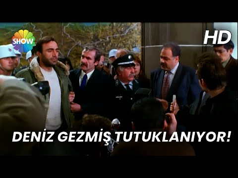 Deniz Gezmiş'in tutuklanma anı | Hoşçakal Yarın Türk Filmi