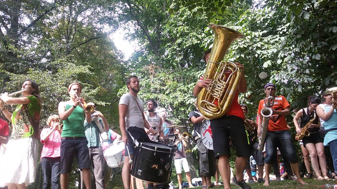 Rasta Funk in Leipzig - YouTube