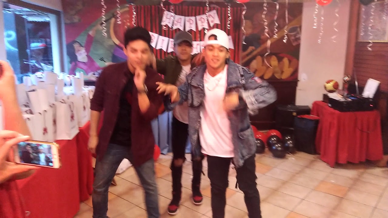 Dave Bornea's performance with Rockwell Jhuven and Mannex - YouTube