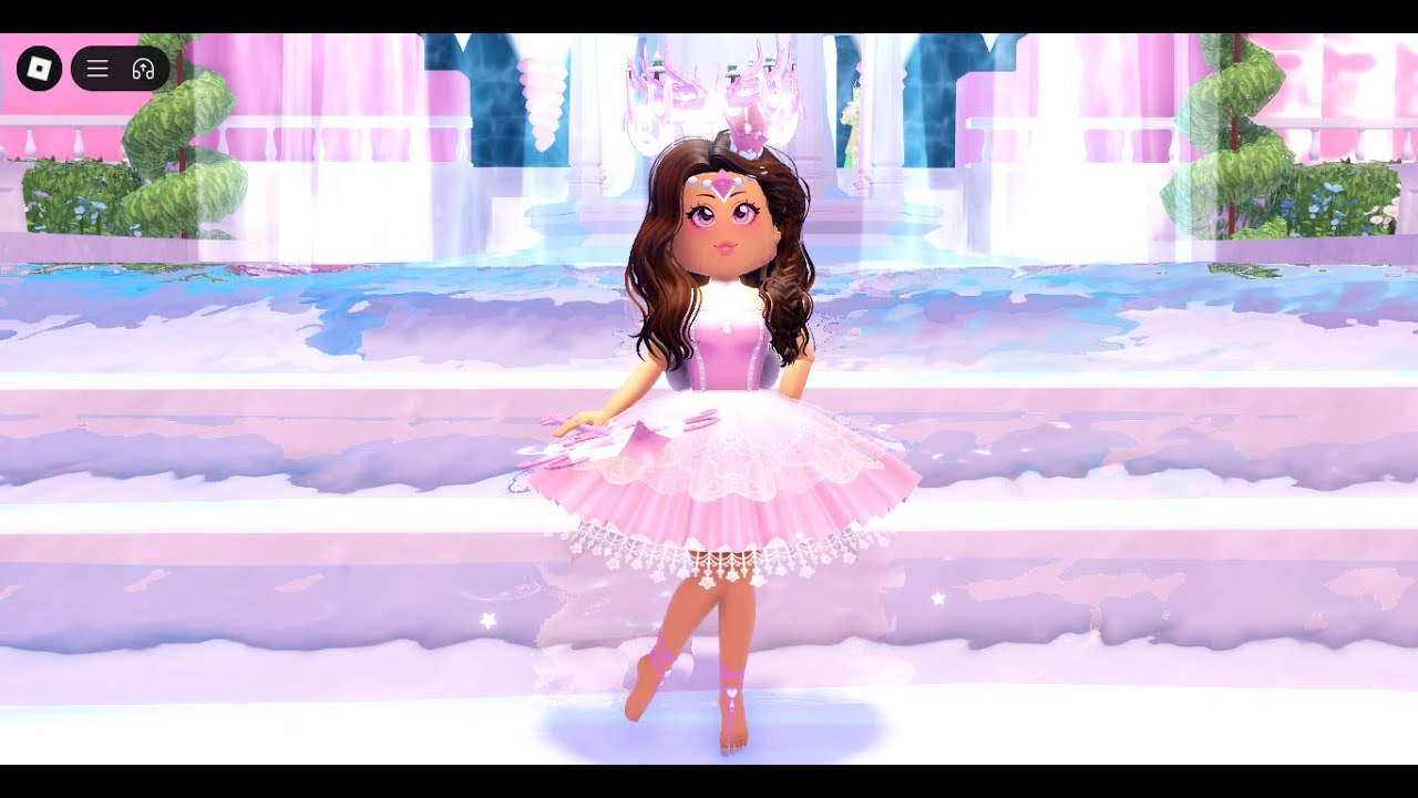 Buying The Fountain Girl Set!! | Roblox Royale High - YouTube