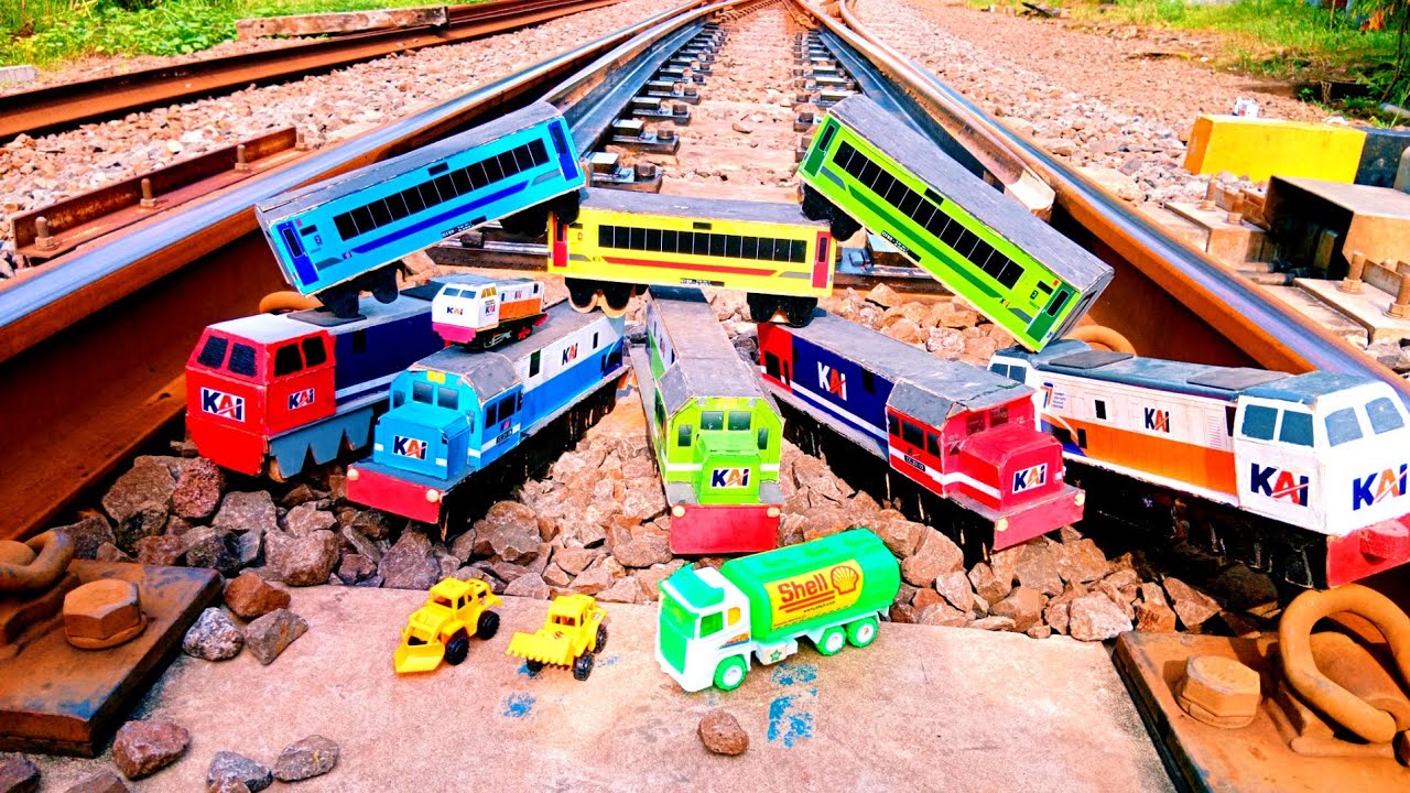 Drama Mencari dan Menemukan Kereta Api Besar - YouTube