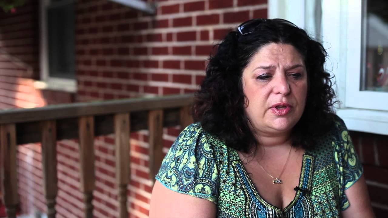 Mother hopes to raise awareness of prescription drug abuse - YouTube