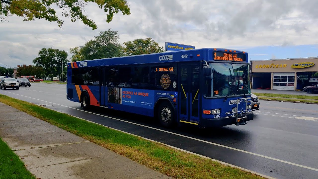 CDTA: 2020 Gillig Low Floor 4202 on Route 1 along Wolf Road Near Colonie Center (North Entrance ...