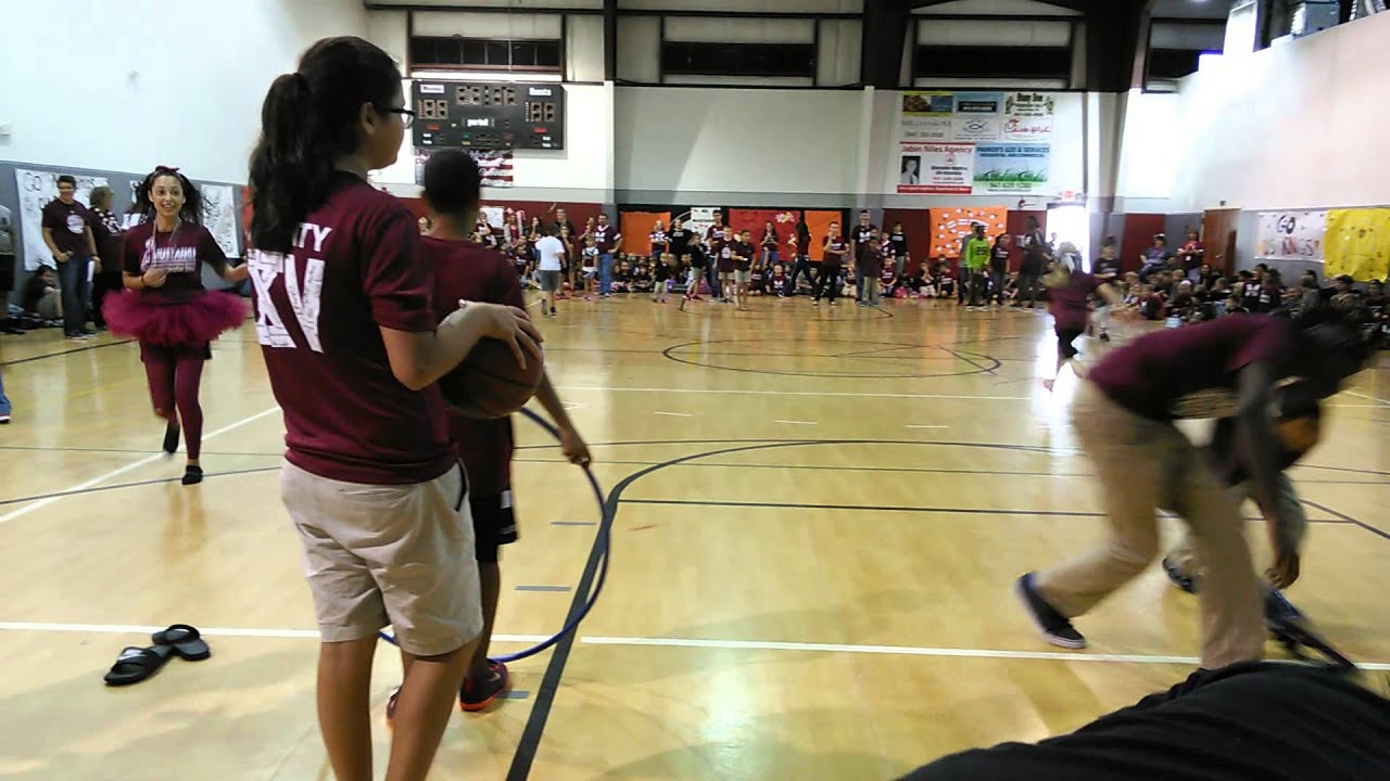 Relay race at the pep rally 2015 - YouTube