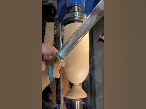 woodturning, tournage sur bois simple d'un vase en bois brut (forme 2) - YouTube