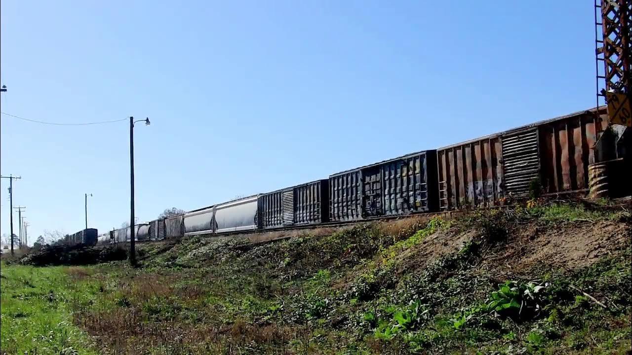 CSXT Q406-28 at Coastal Lumber - YouTube