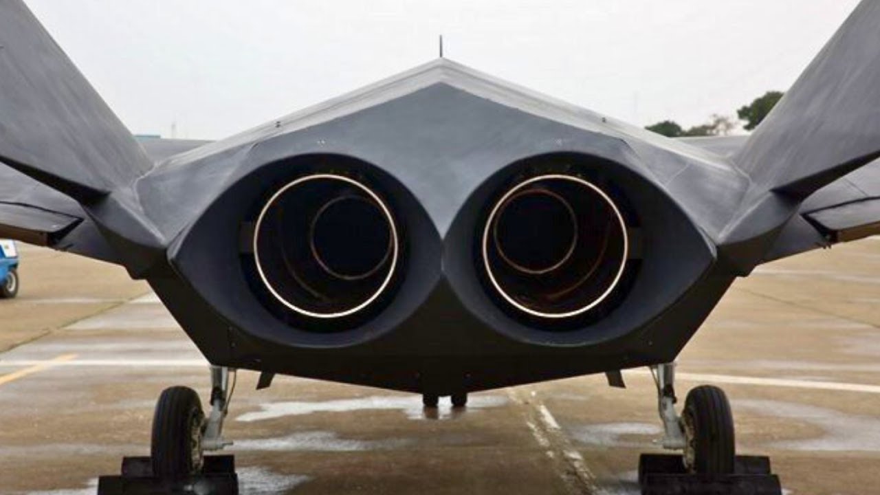 The Conqueror F-313: Iran's Stealth Fighter Jet Ever Built - YouTube