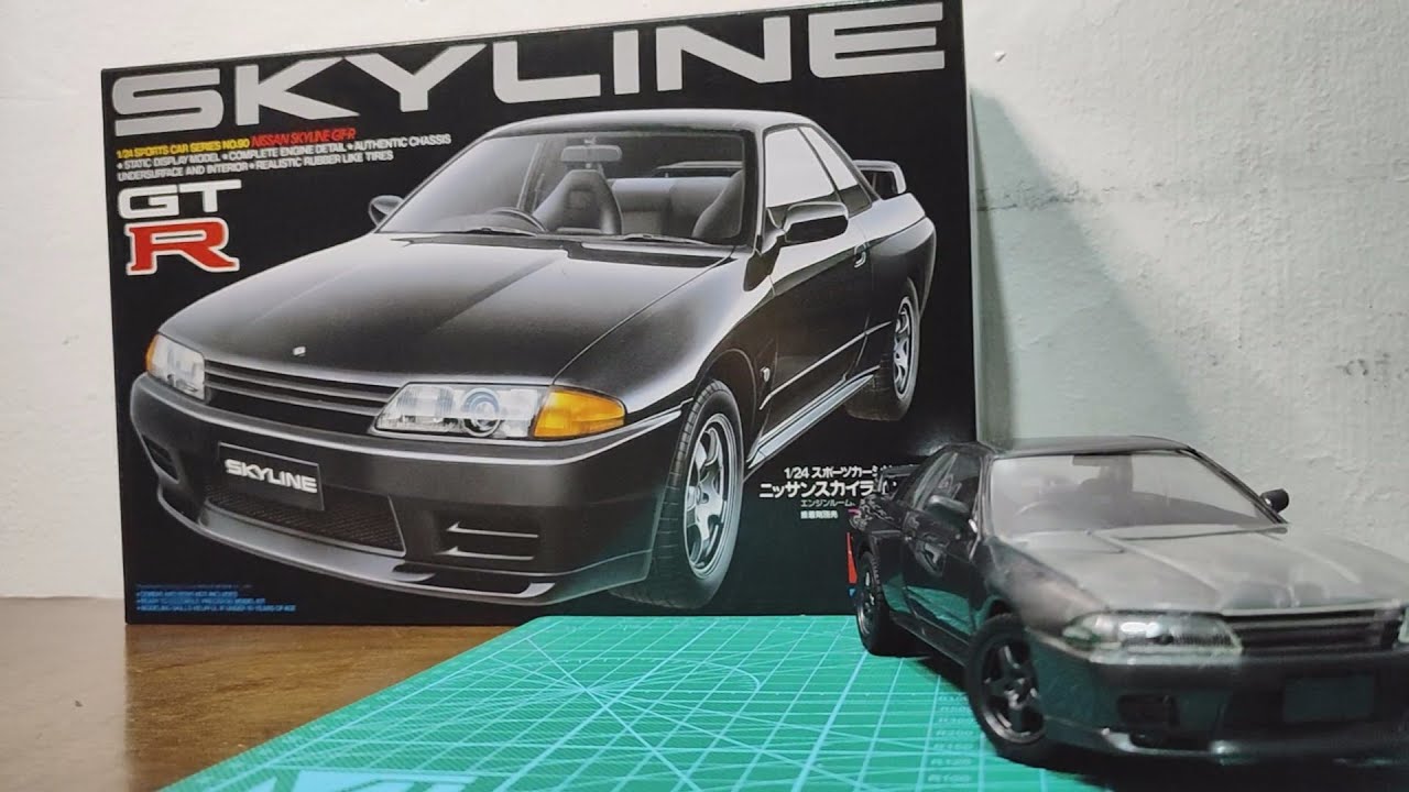 Dream Car Build (1:24 scale model): the Nissan Skyline GT-R R32 - YouTube