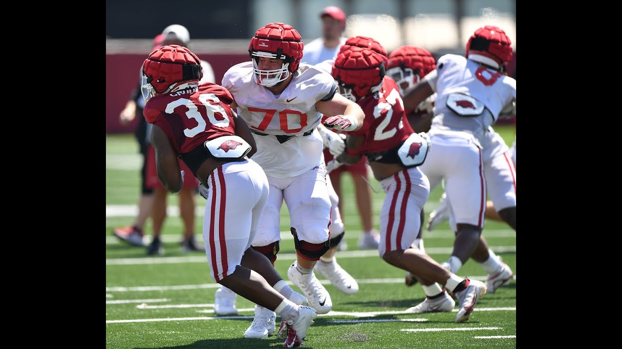 Luke Jones and Brady Latham discuss Arkansas' preseason camp - YouTube