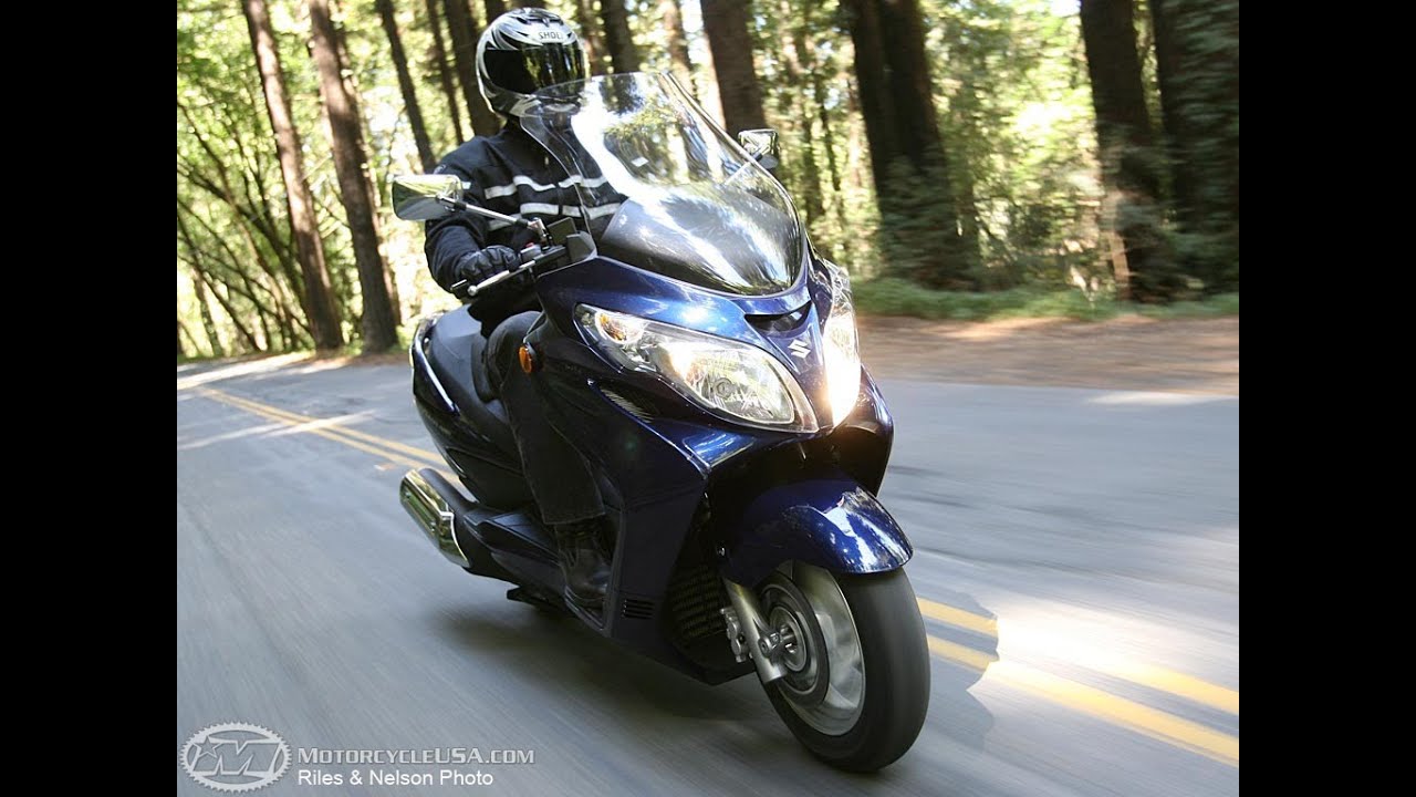 2007 Suzuki Burgman Scooter First Ride - MotoUSA - YouTube