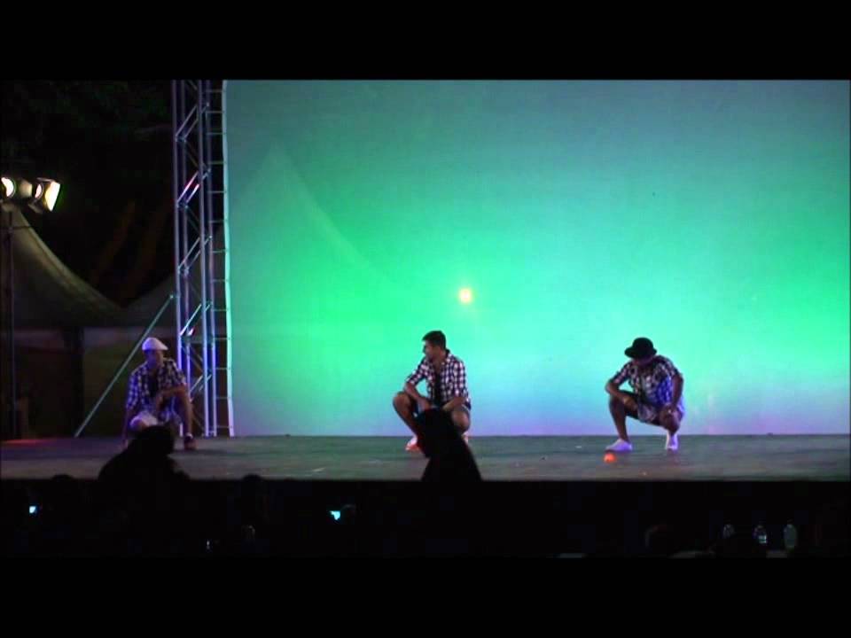 India at Mindil 2010.wmv - YouTube
