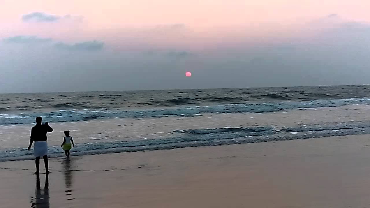 Vadanappally beach - YouTube