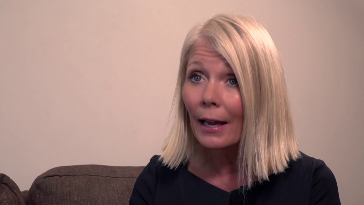 What makes a great presenter? - YouTube