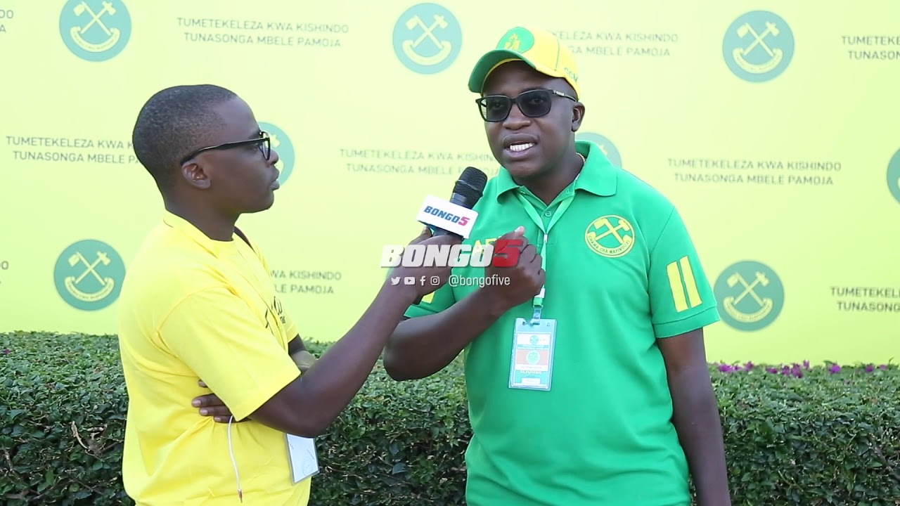 ANTHONY MAVUNDE AIWASHA SIMBA AKIWA MKUTANO MKUU CCM DODOMA - YouTube