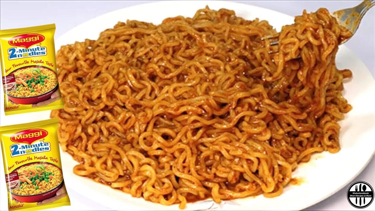 Maggi ऐसे बनाएँगे तो उँगलियाँ चाट जाएंगे-Spicy Maggi Recipe-Street ...