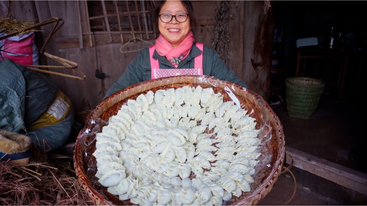 Primitive Chinese Life in the FORGOTTEN Village, traditional dumplings ...