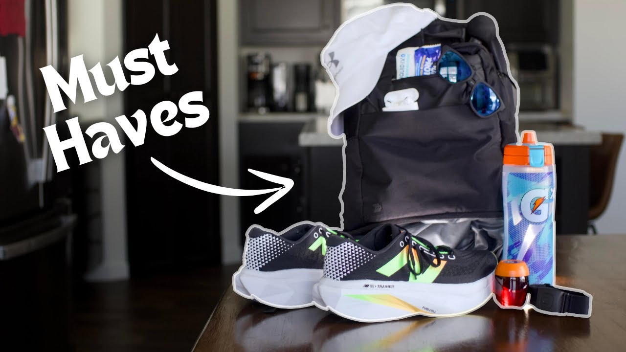 Running Must Haves || What's in my Running Bag - YouTube