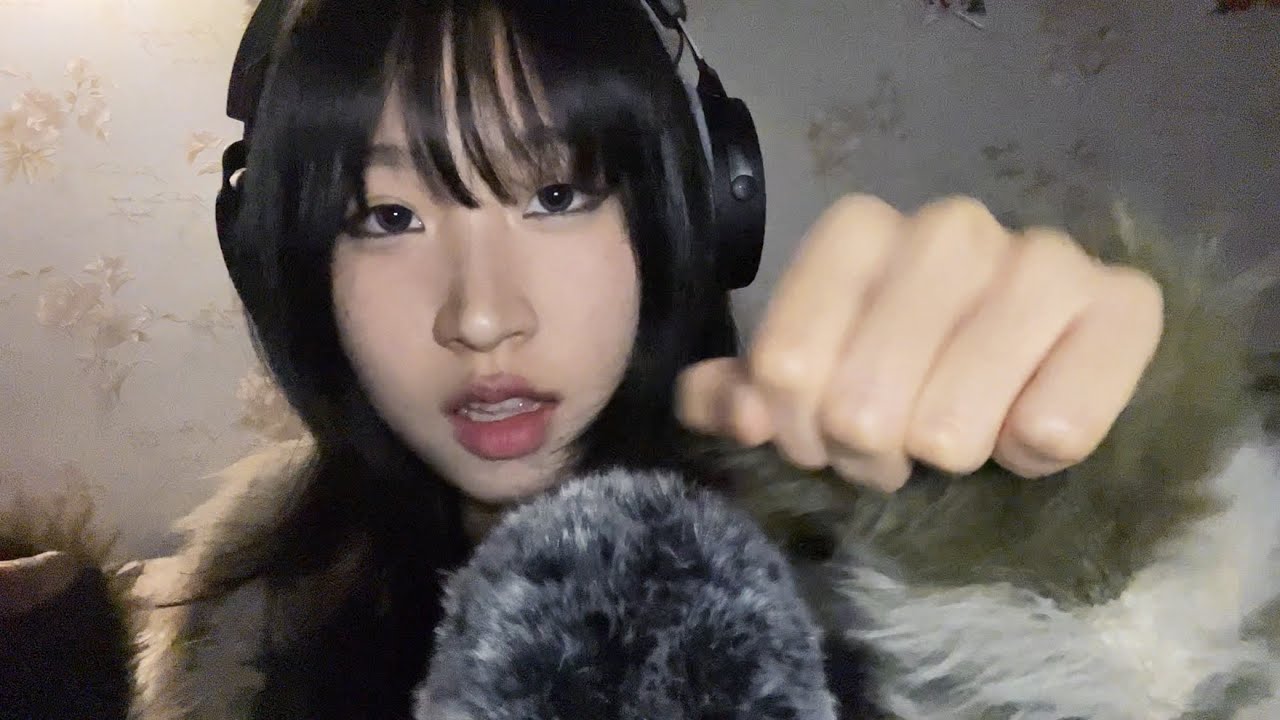 ASMR Bugs Searching, Scalp Massage, Pluck with mouth sounds, Scratching ...