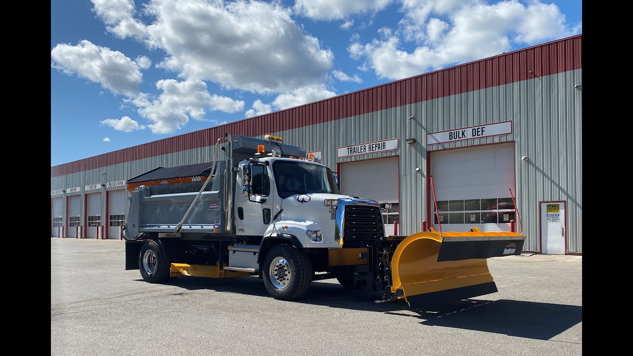 2022 Freightliner 108SD Snow Plow - YouTube